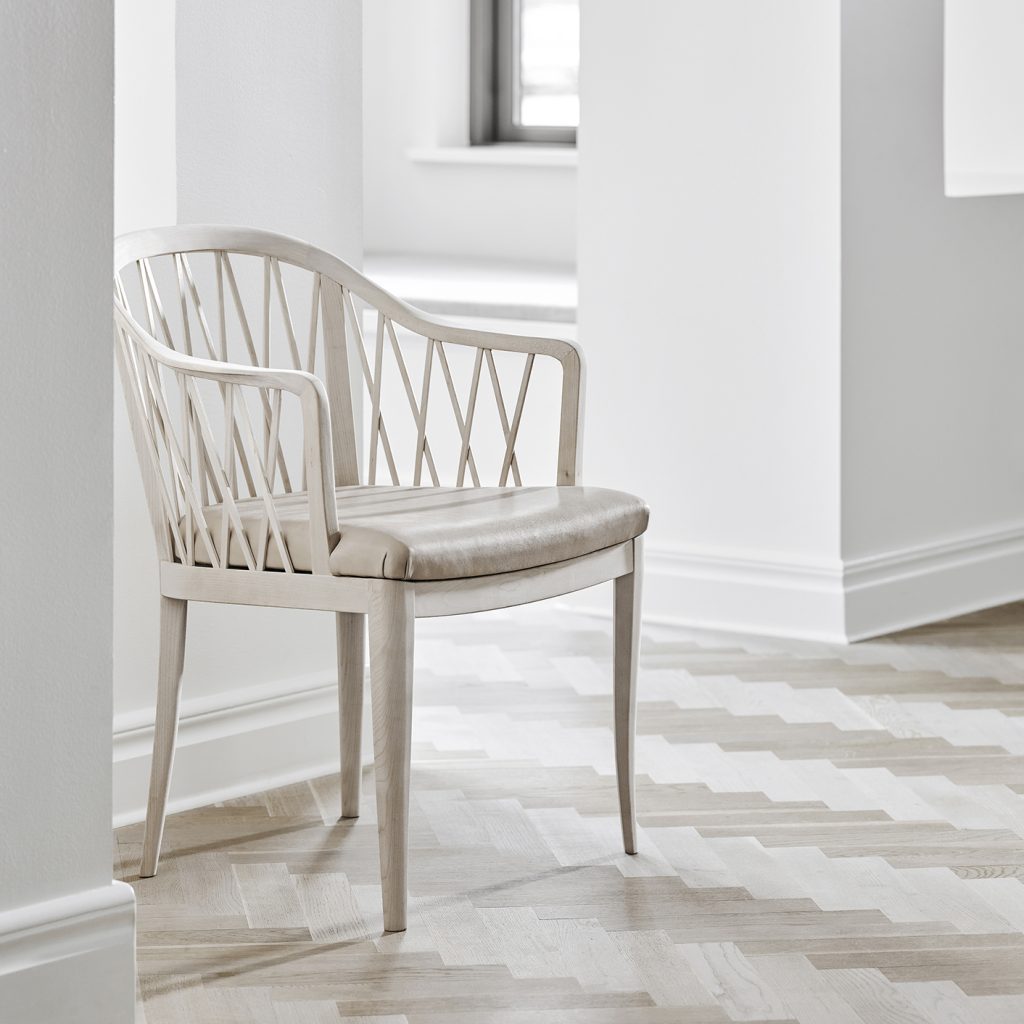 Widemar | Gösta Westerberg Möbel | Karmstol av Carl Malmsten Stolab